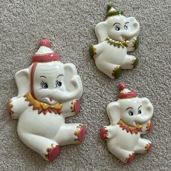 ceramic | Other | Vintage Mcm Chalkware Ceramic Elephants For Hanging ...